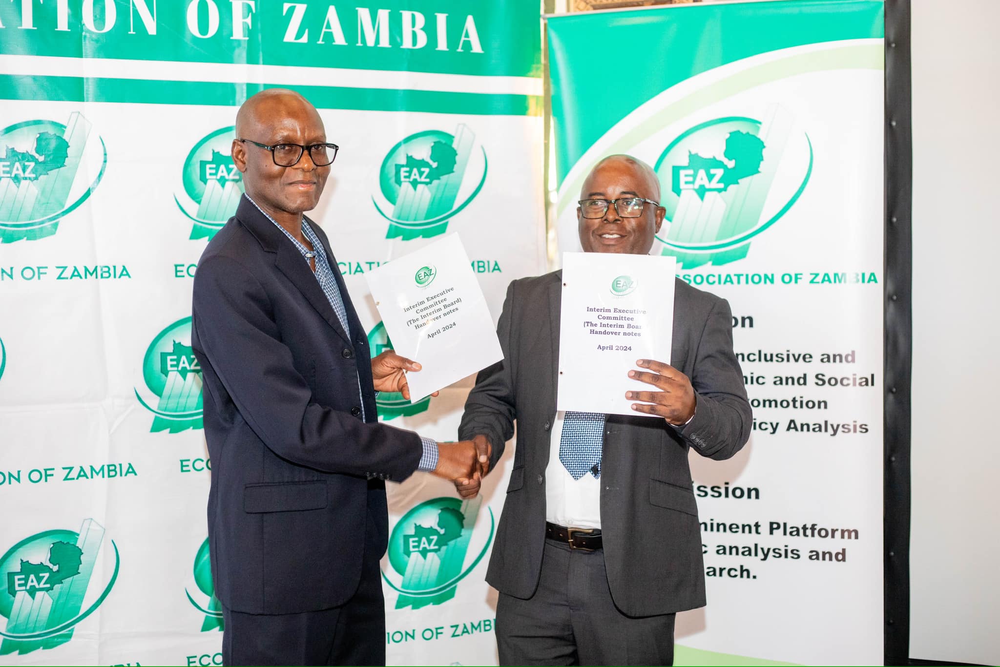 EAZ Past leadership officially hands over the reins of leadership ...